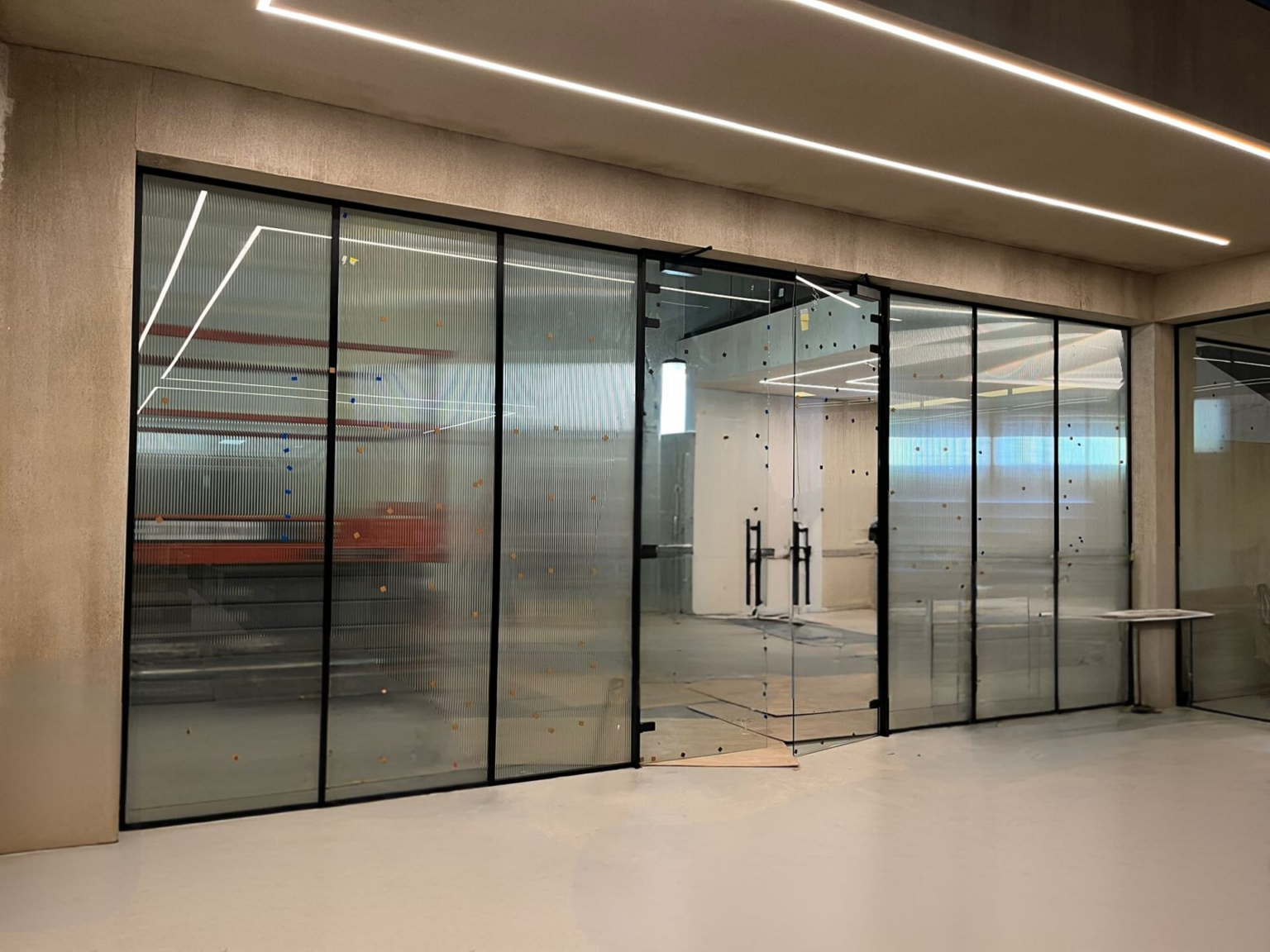 Choosing the Right Commercial Office Partitions | Kova Partitions